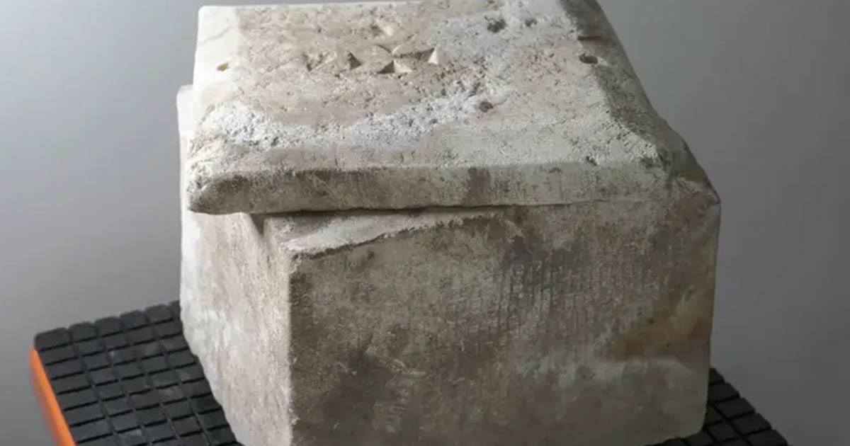 Archaeologists Uncover 1,500-Year-Old Ivory Box Linked to Moses and the ...