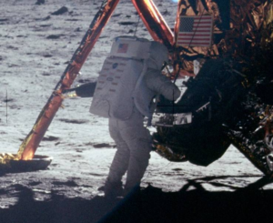 10 Surprising Facts About the First Man on the Moon : The Amazing Times