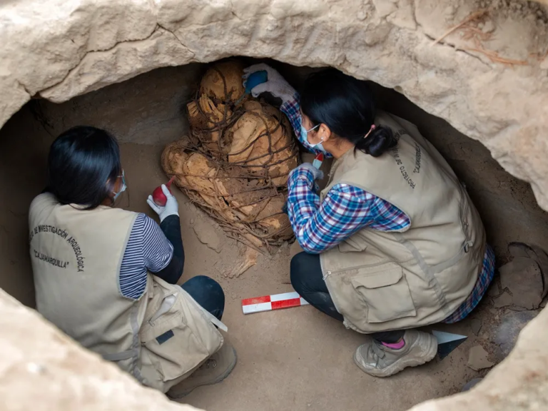 Ancient Pre-Incan Mummies Found in Peru Shake Up History : The Amazing ...