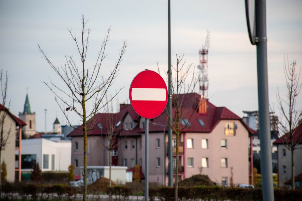 15 Road Signs People Get Wrong